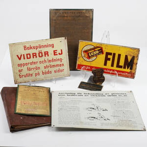 Slutpris för ÄLDRE SKYLTAR