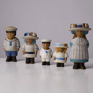 Slutpris för Lisa Larson figuriner sekelskifte